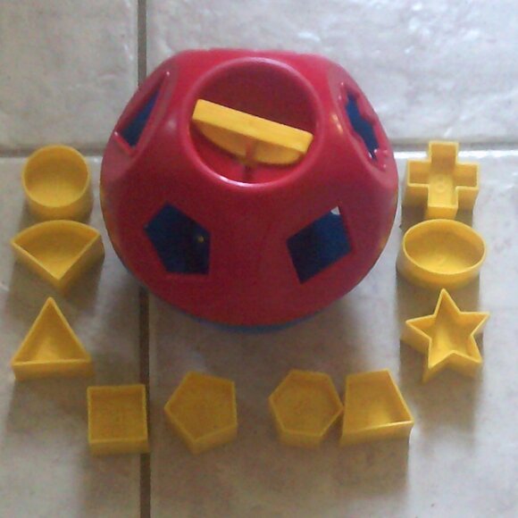 Tupperware | Toys | Vintage Tupperware Shapeoball Kids Shape Sorter ...